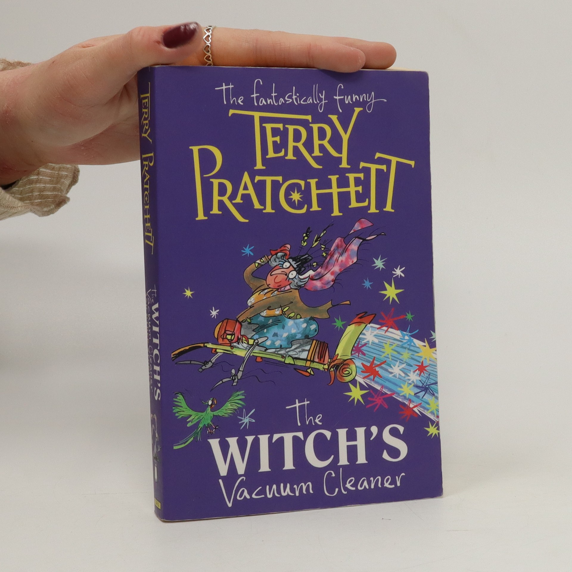 The witch's vacuum cleaner and other stories - Pratchett, Terry ...
