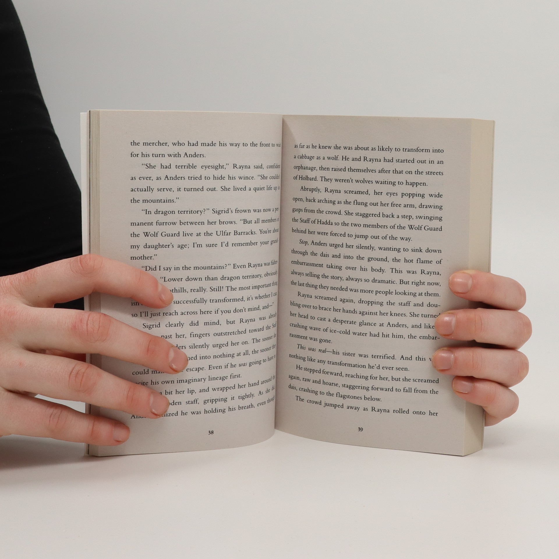 Elementals: Ice Wolves - Kaufman, Amie - knihobot.cz