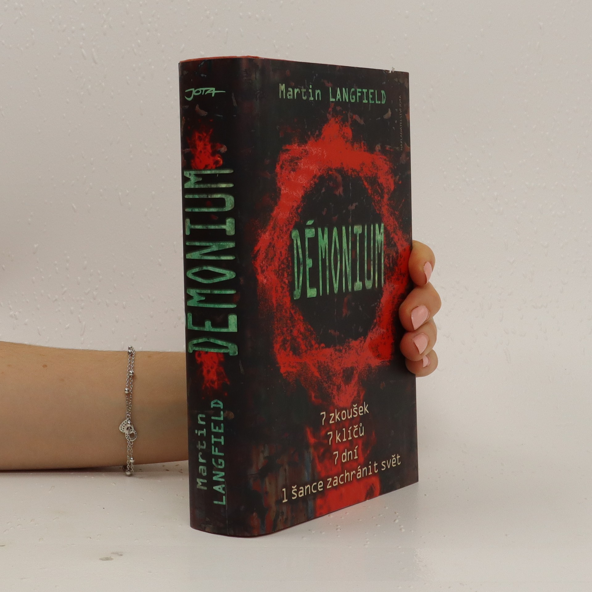 Démonium - Langfield, Martin - knihobot.cz