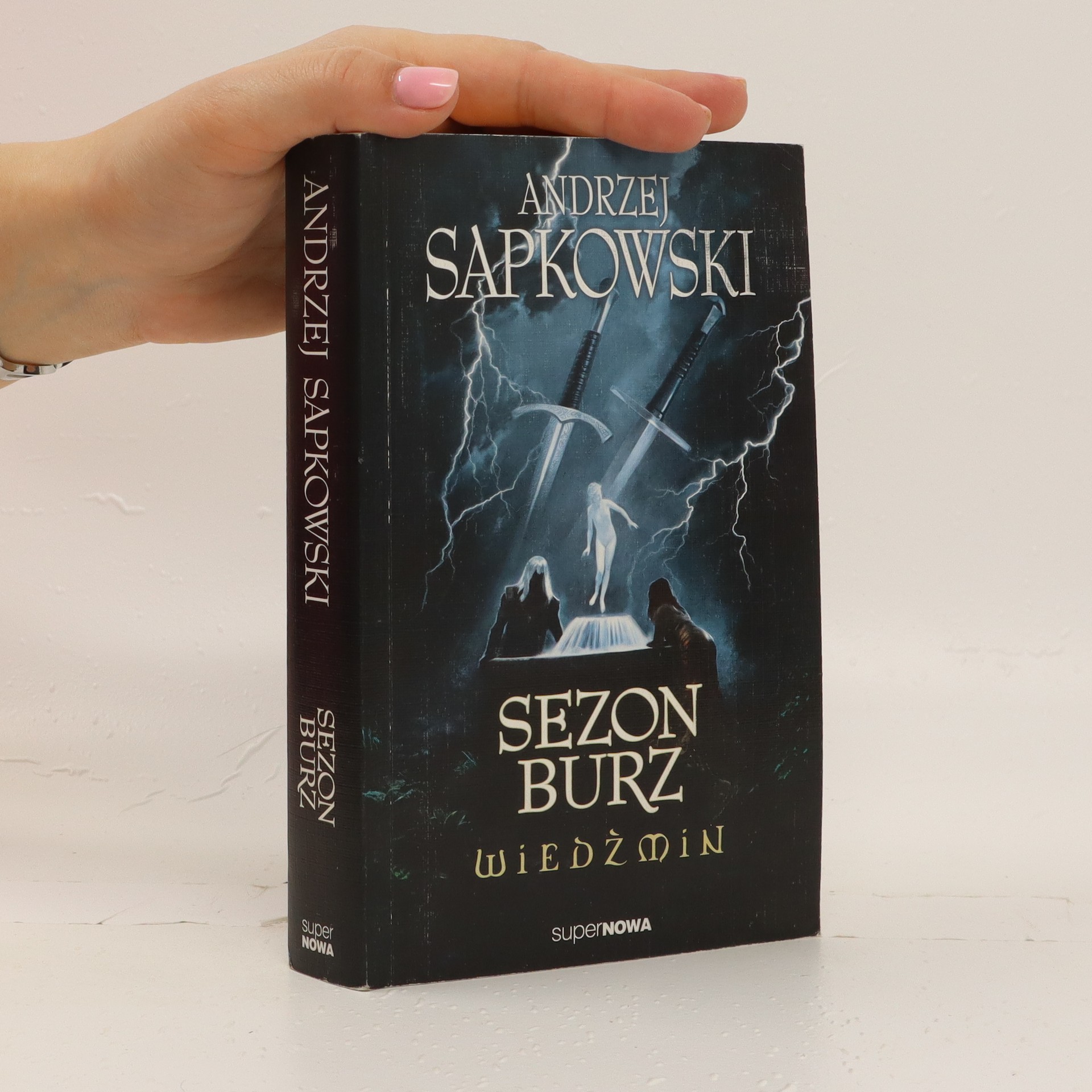 Sezon burz - Sapkowski, Andrzej - knihobot.cz