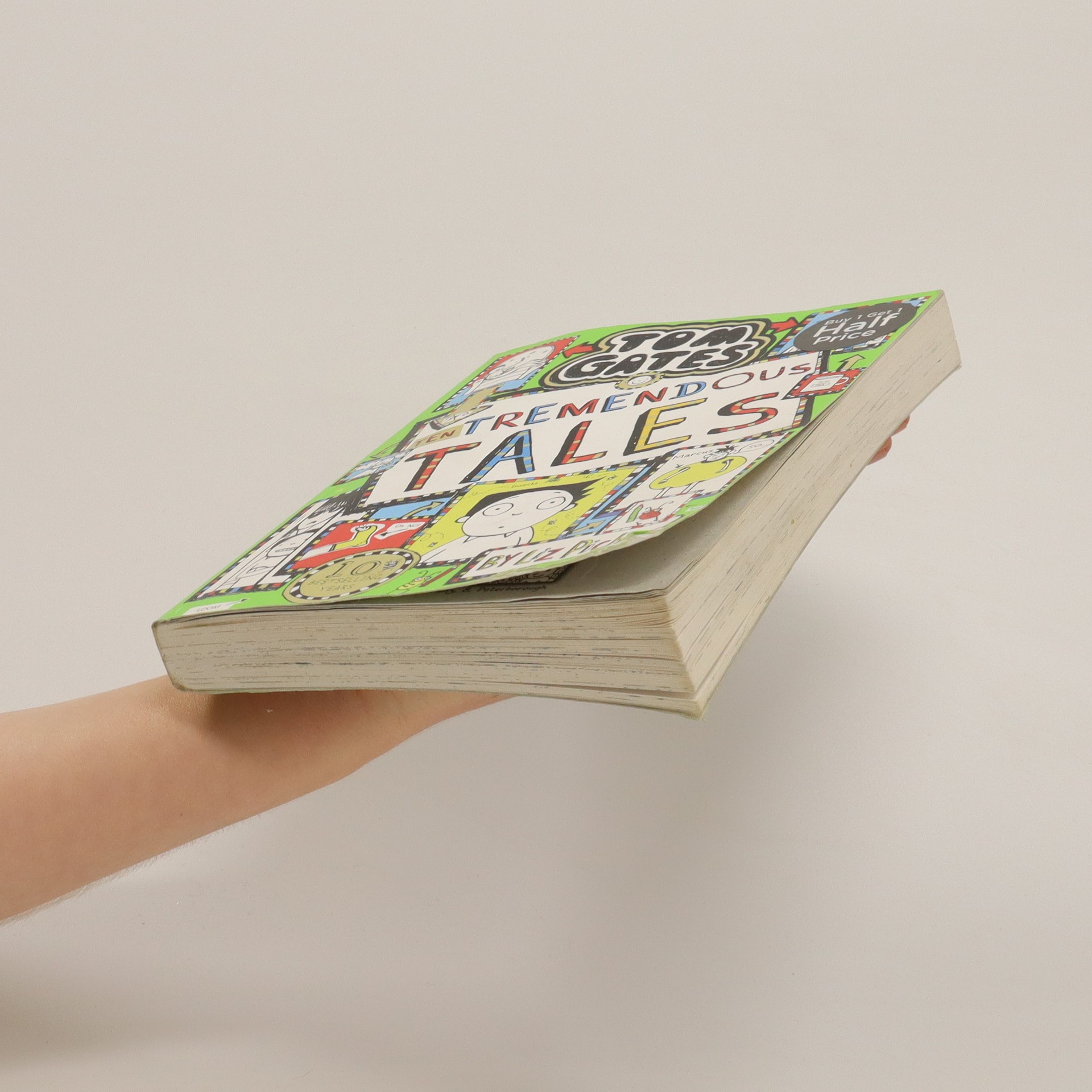 Tom Gates 18: Ten tremendous tales - Pichon, Liz - knihobot.cz