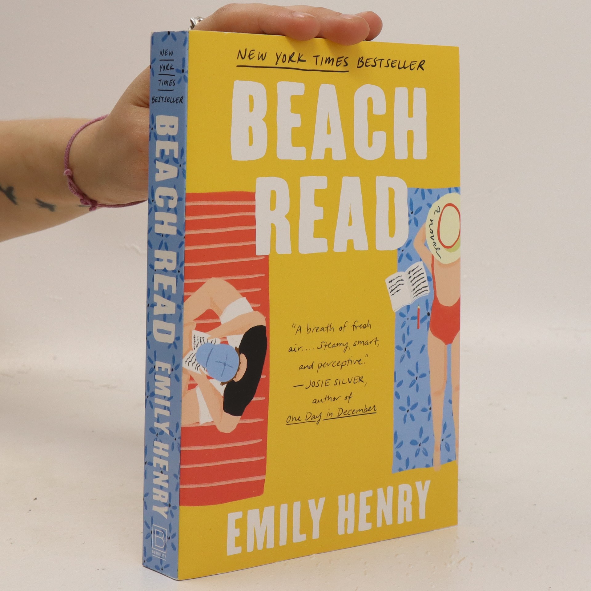 Beach read - Henry, Emily - knihobot.cz